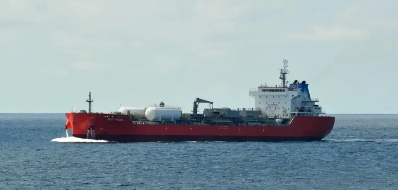 Baseblue completes first ever LNG bunkering in Jamaica - Writeups 24 ...