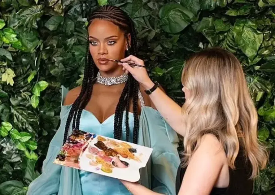 Rihanna shines at Madame Tussauds: A dazzling wax figure unveiled ...